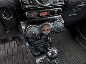 Balts Toyota Urban Cruiser 2011 Šauļi, ar dzinēja tilpumu 1.36 L un nobraukumu 189 tūkst. km par 4400 €, foto 28 vietnē AUTOMOTO.COM.LV