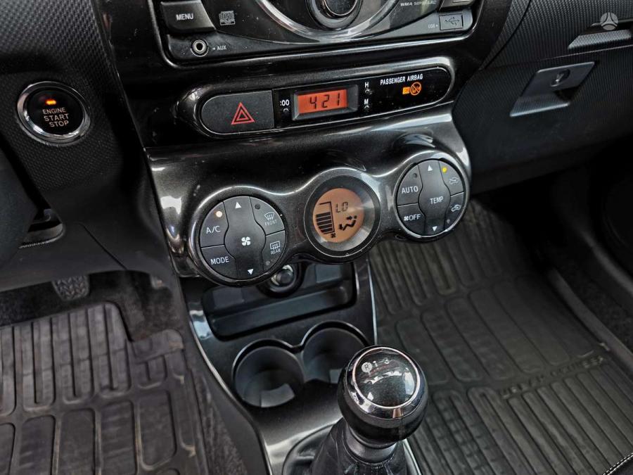 Balts Toyota Urban Cruiser 2011 Šauļi, ar dzinēja tilpumu 1.36 L un nobraukumu 189 tūkst. km par 4400 €, foto 28 vietnē AUTOMOTO.COM.LV