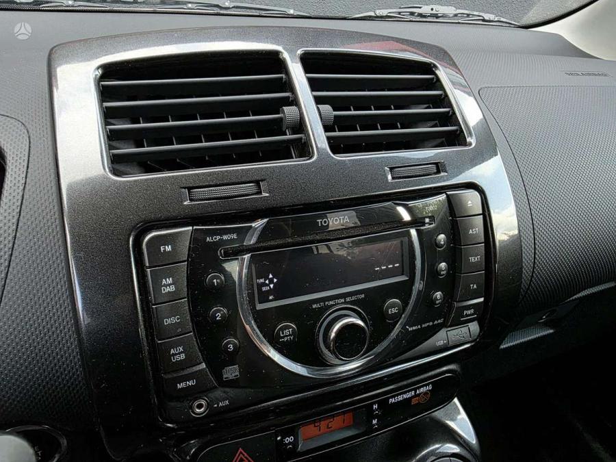 Balts Toyota Urban Cruiser 2011 Šauļi, ar dzinēja tilpumu 1.36 L un nobraukumu 189 tūkst. km par 4400 €, foto 29 vietnē AUTOMOTO.COM.LV