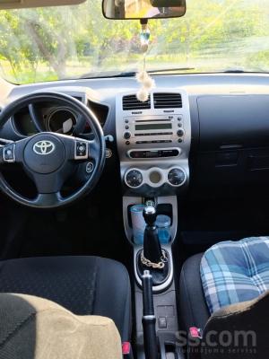 Balts Toyota Urban Cruiser 2009 Daugavpils, ar dzinēja tilpumu 1.40 L un nobraukumu 250 tūkst. km par 3390 €, foto 8 vietnē AUTOMOTO.COM.LV