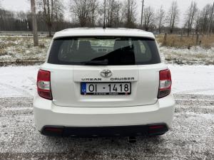 Balts Toyota Urban Cruiser 2012 Ogre, ar dzinēja tilpumu 1.30 L un nobraukumu 194 tūkst. km par 4950 €, foto 9 vietnē AUTOMOTO.COM.LV