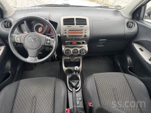Balts Toyota Urban Cruiser 2012 Ogre, ar dzinēja tilpumu 1.30 L un nobraukumu 194 tūkst. km par 4950 €, foto 13 vietnē AUTOMOTO.COM.LV