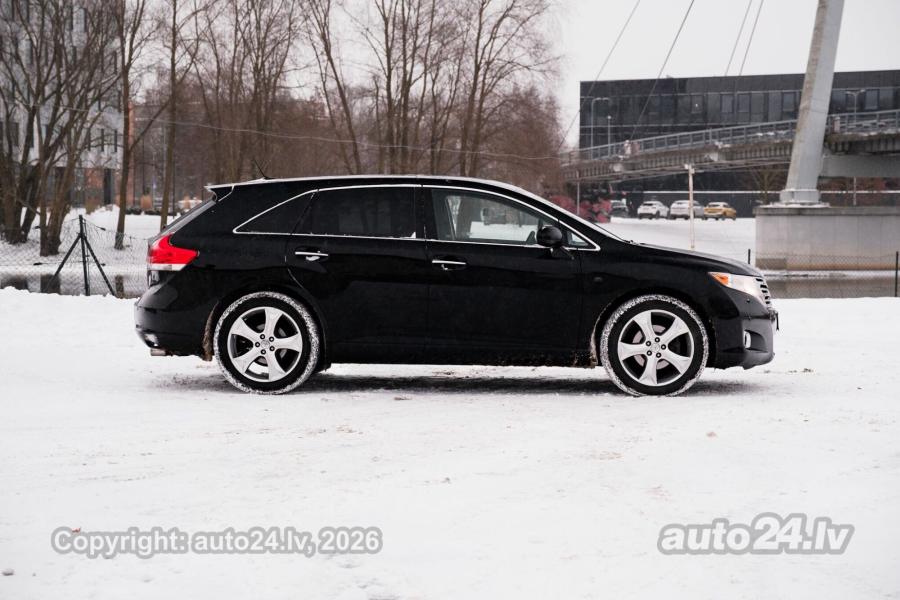 Melns Toyota Venza 2009 Tallina, ar dzinēja tilpumu 3.50 L un nobraukumu 241 tūkst. km par 8500 €, foto 10 vietnē AUTOMOTO.COM.LV