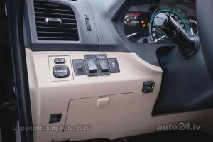 Melns Toyota Venza 2009 Tallina, ar dzinēja tilpumu 3.50 L un nobraukumu 241 tūkst. km par 8500 €, foto 16 vietnē AUTOMOTO.COM.LV