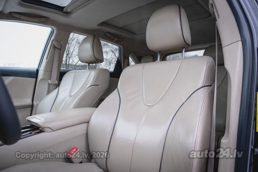 Melns Toyota Venza 2009 Tallina, ar dzinēja tilpumu 3.50 L un nobraukumu 241 tūkst. km par 8500 €, foto 17 vietnē AUTOMOTO.COM.LV