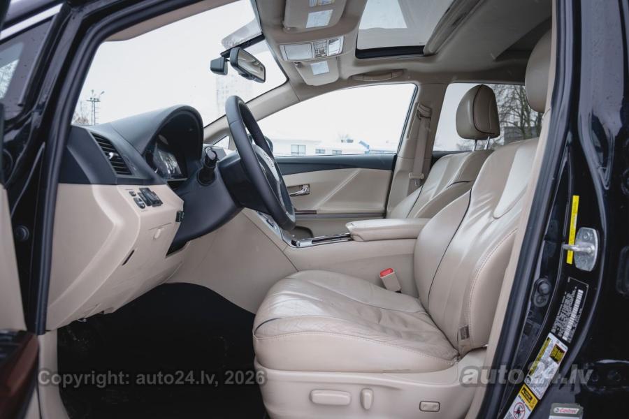 Melns Toyota Venza 2009 Tallina, ar dzinēja tilpumu 3.50 L un nobraukumu 241 tūkst. km par 8500 €, foto 18 vietnē AUTOMOTO.COM.LV