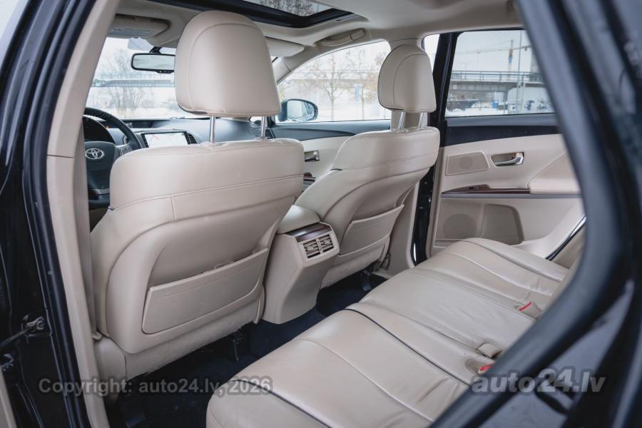 Melns Toyota Venza 2009 Tallina, ar dzinēja tilpumu 3.50 L un nobraukumu 241 tūkst. km par 8500 €, foto 19 vietnē AUTOMOTO.COM.LV