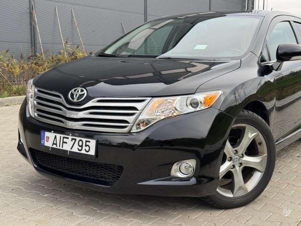Toyota Venza 2011 in Vilnius on AUTOMOTO.COM.LV Black Toyota Venza 2011 in Vilnius, with an engine capacity of 3.46 L and mileage of 280 thousand km for 9500 €, photo 1 on AUTOMOTO.COM.LV