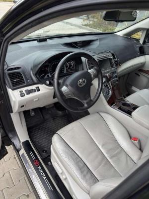 Melns Toyota Venza 2011 Viļņa, ar dzinēja tilpumu 3.46 L un nobraukumu 280 tūkst. km par 9500 €, foto 3 vietnē AUTOMOTO.COM.LV