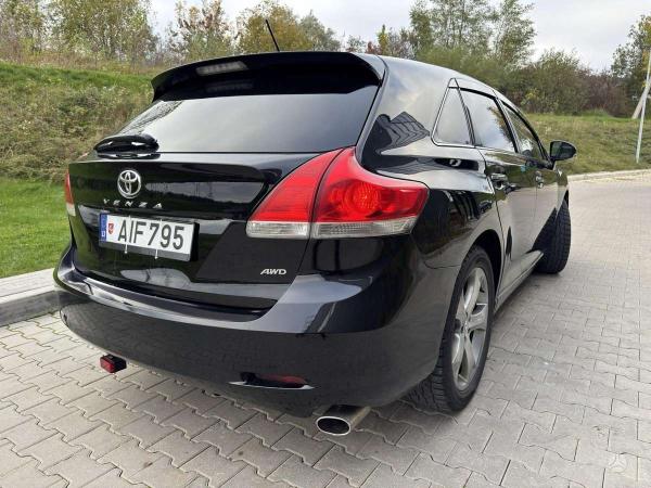 Toyota Venza 2011 in Vilnius on AUTOMOTO.COM.LV Black Toyota Venza 2011 in Vilnius, with an engine capacity of 3.46 L and mileage of 280 thousand km for 9500 €, photo 10 on AUTOMOTO.COM.LV