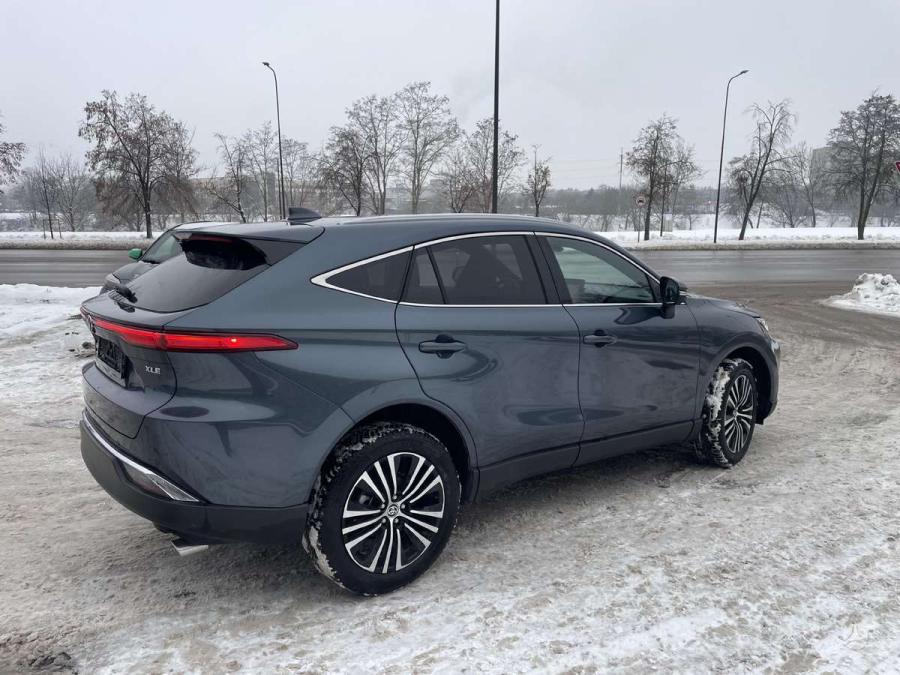 Blue Toyota Venza 2023 in Kaunas, with an engine capacity of 2.50 L and mileage of 55 thousand km for 28500 €, photo 4 on AUTOMOTO.COM.LV