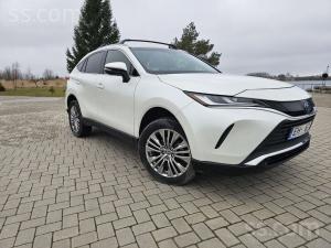 Balts Toyota Venza 2022 Saldus, ar dzinēja tilpumu 2.50 L un nobraukumu 91 tūkst. km par 27000 €, foto  vietnē AUTOMOTO.COM.LV