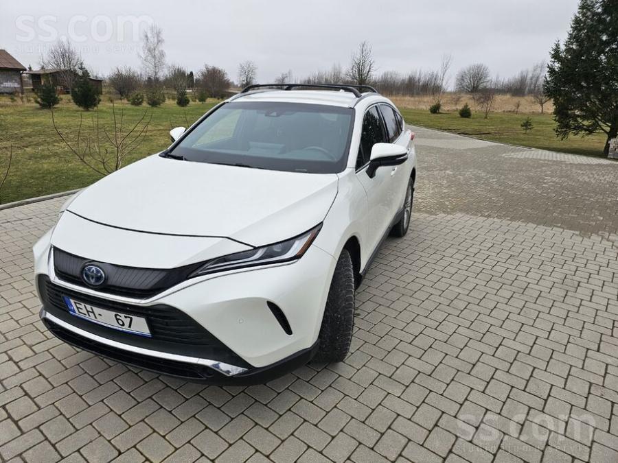 Balts Toyota Venza 2022 Saldus, ar dzinēja tilpumu 2.50 L un nobraukumu 91 tūkst. km par 27000 €, foto 4 vietnē AUTOMOTO.COM.LV