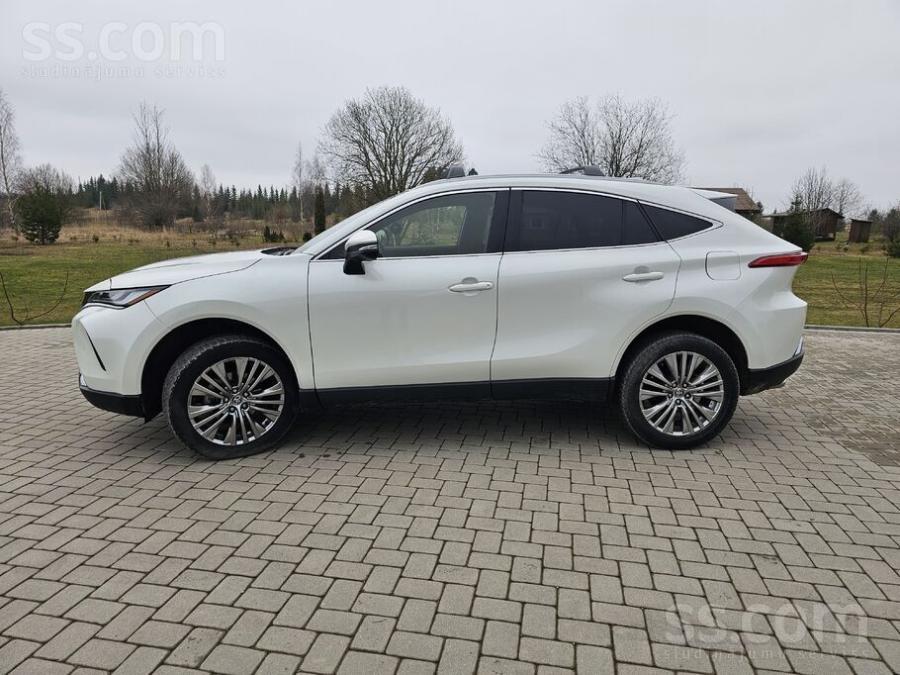 Balts Toyota Venza 2022 Saldus, ar dzinēja tilpumu 2.50 L un nobraukumu 91 tūkst. km par 27000 €, foto 5 vietnē AUTOMOTO.COM.LV