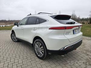 Balts Toyota Venza 2022 Saldus, ar dzinēja tilpumu 2.50 L un nobraukumu 91 tūkst. km par 27000 €, foto 6 vietnē AUTOMOTO.COM.LV