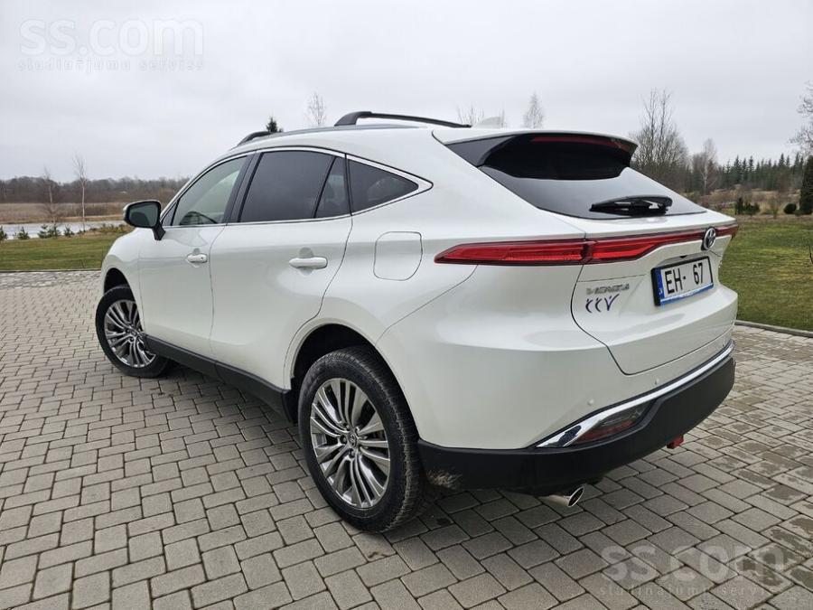 Balts Toyota Venza 2022 Saldus, ar dzinēja tilpumu 2.50 L un nobraukumu 91 tūkst. km par 27000 €, foto 6 vietnē AUTOMOTO.COM.LV