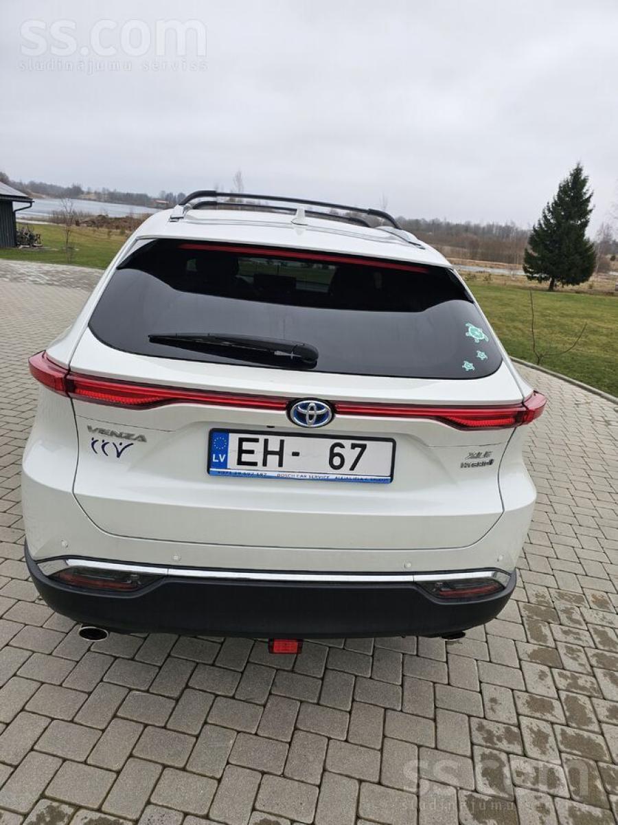 Balts Toyota Venza 2022 Saldus, ar dzinēja tilpumu 2.50 L un nobraukumu 91 tūkst. km par 27000 €, foto 7 vietnē AUTOMOTO.COM.LV