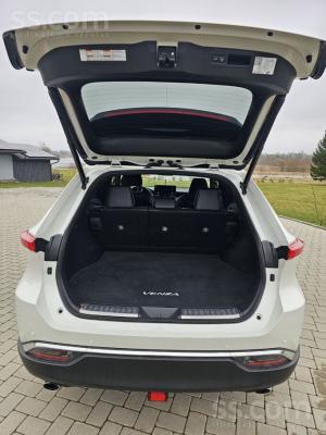 Balts Toyota Venza 2022 Saldus, ar dzinēja tilpumu 2.50 L un nobraukumu 91 tūkst. km par 27000 €, foto 8 vietnē AUTOMOTO.COM.LV