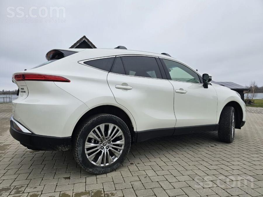Balts Toyota Venza 2022 Saldus, ar dzinēja tilpumu 2.50 L un nobraukumu 91 tūkst. km par 27000 €, foto 9 vietnē AUTOMOTO.COM.LV