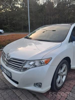 White Toyota Venza 2010 in Ventspils, with an engine capacity of 2.70 L and mileage of 200 thousand km for 7200 €, photo 10 on AUTOMOTO.COM.LV