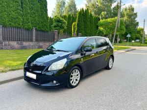 Melns Toyota Verso 2010 Viļņa, ar dzinēja tilpumu 2.20 L un nobraukumu 246 tūkst. km par 3499 €, foto  vietnē AUTOMOTO.COM.LV