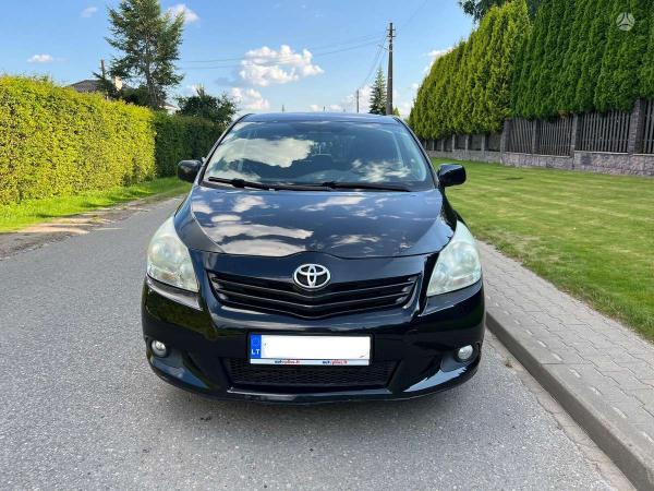 Melns Toyota Verso 2010 Viļņa, ar dzinēja tilpumu 2.20 L un nobraukumu 246 tūkst. km par 3499 €, foto 4 vietnē AUTOMOTO.COM.LV