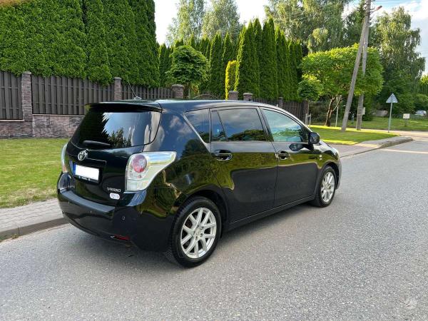 Melns Toyota Verso 2010 Viļņa, ar dzinēja tilpumu 2.20 L un nobraukumu 246 tūkst. km par 3499 €, foto 7 vietnē AUTOMOTO.COM.LV