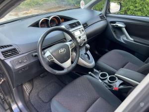 Melns Toyota Verso 2010 Viļņa, ar dzinēja tilpumu 2.20 L un nobraukumu 246 tūkst. km par 3499 €, foto 12 vietnē AUTOMOTO.COM.LV