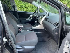 Melns Toyota Verso 2010 Viļņa, ar dzinēja tilpumu 2.20 L un nobraukumu 246 tūkst. km par 3499 €, foto 16 vietnē AUTOMOTO.COM.LV