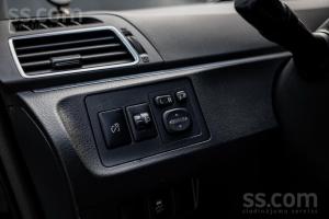 Black Toyota Verso 2014 in Riga, with an engine capacity of 1.60 L and mileage of 205 thousand km for 5200 €, photo 15 on AUTOMOTO.COM.LV