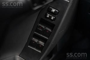 Black Toyota Verso 2014 in Riga, with an engine capacity of 1.60 L and mileage of 205 thousand km for 5200 €, photo 16 on AUTOMOTO.COM.LV