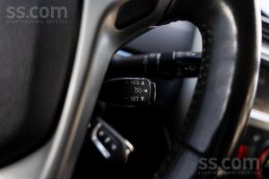 Black Toyota Verso 2014 in Riga, with an engine capacity of 1.60 L and mileage of 205 thousand km for 5200 €, photo 22 on AUTOMOTO.COM.LV