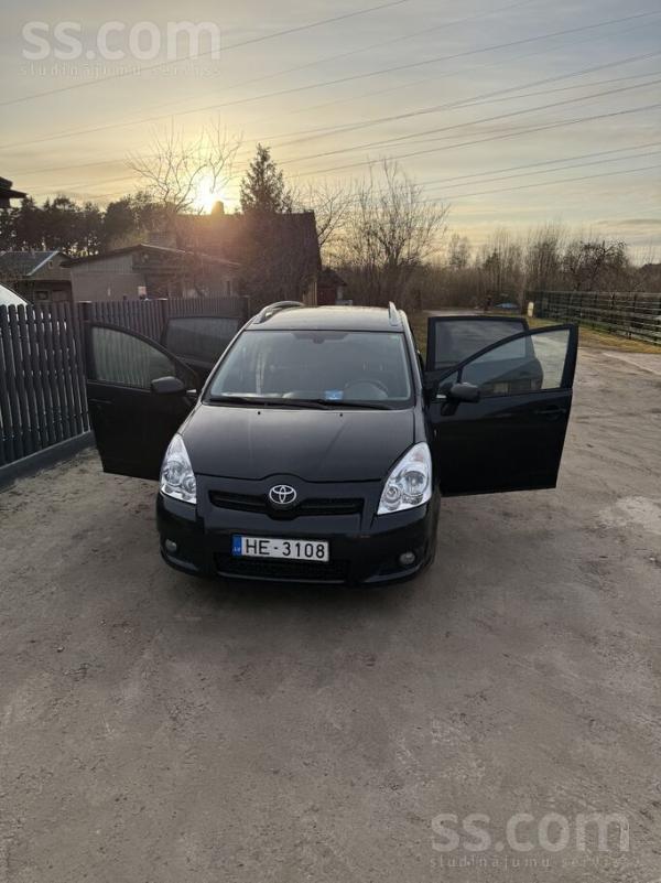 Melns Toyota Verso 2008 Jelgava, ar dzinēja tilpumu 2.20 L un nobraukumu 374 tūkst. km par 1500 €, foto 1 vietnē AUTOMOTO.COM.LV