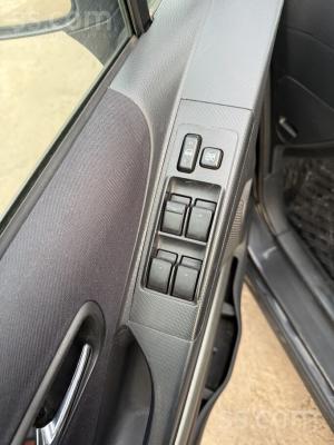 Black Toyota Verso 2008 in Jelgava, with an engine capacity of 2.20 L and mileage of 374 thousand km for 1500 €, photo 9 on AUTOMOTO.COM.LV