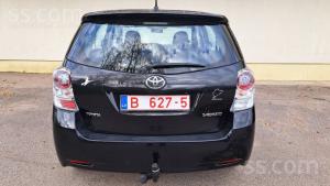 Black Toyota Verso 2009 in Ogre, with an engine capacity of 2.00 L and mileage of 249 thousand km for 2900 €, photo 8 on AUTOMOTO.COM.LV