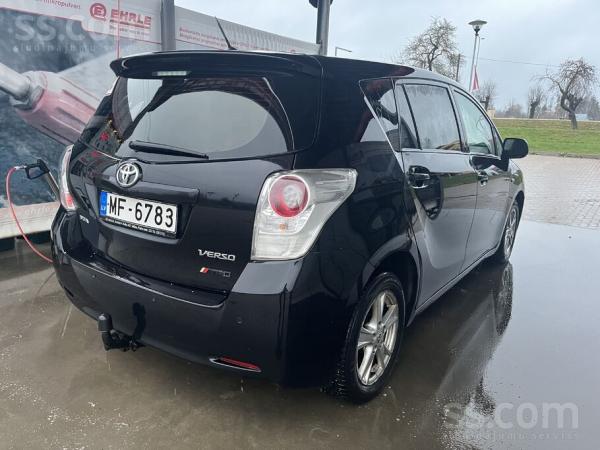 Melns Toyota Verso 2009 Ogre, ar dzinēja tilpumu 2.00 L un nobraukumu 318 tūkst. km par 3700 €, foto 4 vietnē AUTOMOTO.COM.LV