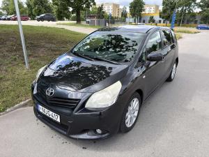 Black Toyota Verso 2009 in Panevezys, with an engine capacity of 2.23 L and mileage of 346 thousand km for 3150 €, photo 5 on AUTOMOTO.COM.LV