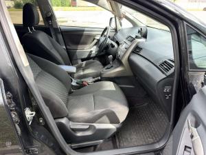 Black Toyota Verso 2009 in Panevezys, with an engine capacity of 2.23 L and mileage of 346 thousand km for 3150 €, photo 19 on AUTOMOTO.COM.LV
