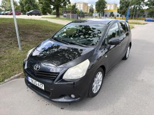 Black Toyota Verso 2009 in Panevezys, with an engine capacity of 2.20 L and mileage of 346 thousand km for 3150 €, photo 5 on AUTOMOTO.COM.LV