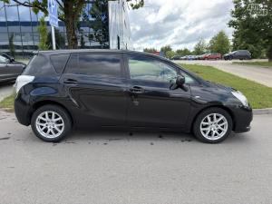Black Toyota Verso 2009 in Panevezys, with an engine capacity of 2.20 L and mileage of 346 thousand km for 3150 €, photo 12 on AUTOMOTO.COM.LV