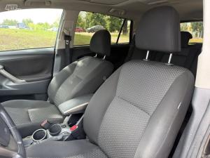 Black Toyota Verso 2009 in Panevezys, with an engine capacity of 2.20 L and mileage of 346 thousand km for 3150 €, photo 20 on AUTOMOTO.COM.LV