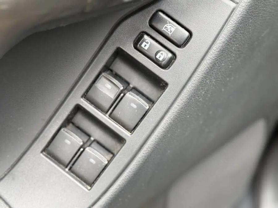 Melns Toyota Verso 2010 Rīga, ar dzinēja tilpumu 2.20 L un nobraukumu 230 tūkst. km par 4650 €, foto 6 vietnē AUTOMOTO.COM.LV