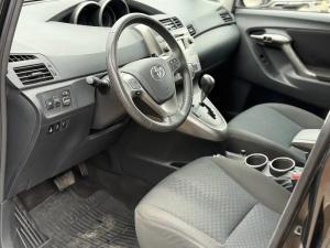 Melns Toyota Verso 2010 Rīga, ar dzinēja tilpumu 2.20 L un nobraukumu 230 tūkst. km par 4650 €, foto 8 vietnē AUTOMOTO.COM.LV