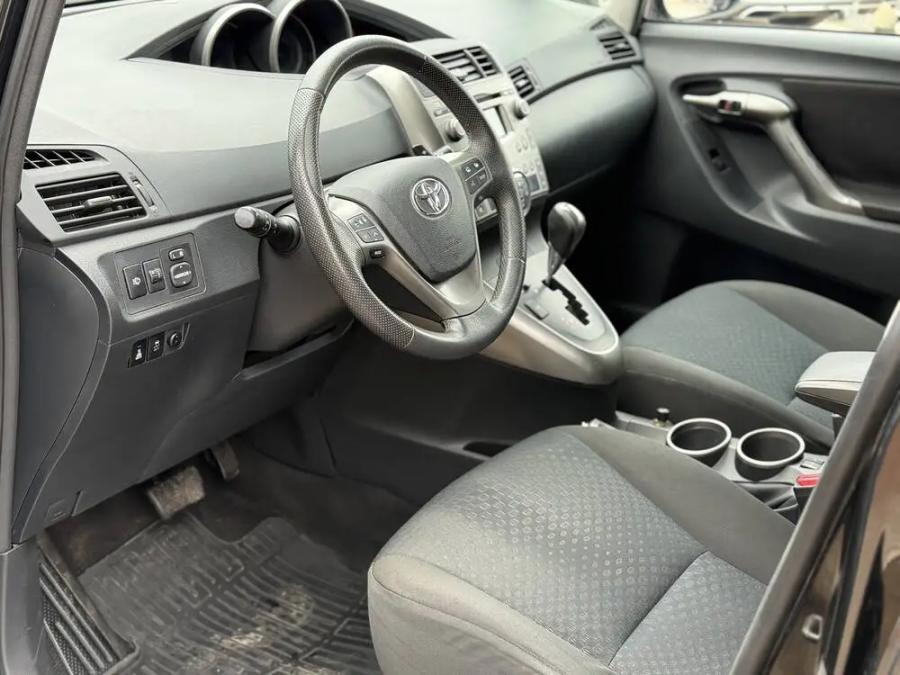 Melns Toyota Verso 2010 Rīga, ar dzinēja tilpumu 2.20 L un nobraukumu 230 tūkst. km par 4650 €, foto 8 vietnē AUTOMOTO.COM.LV