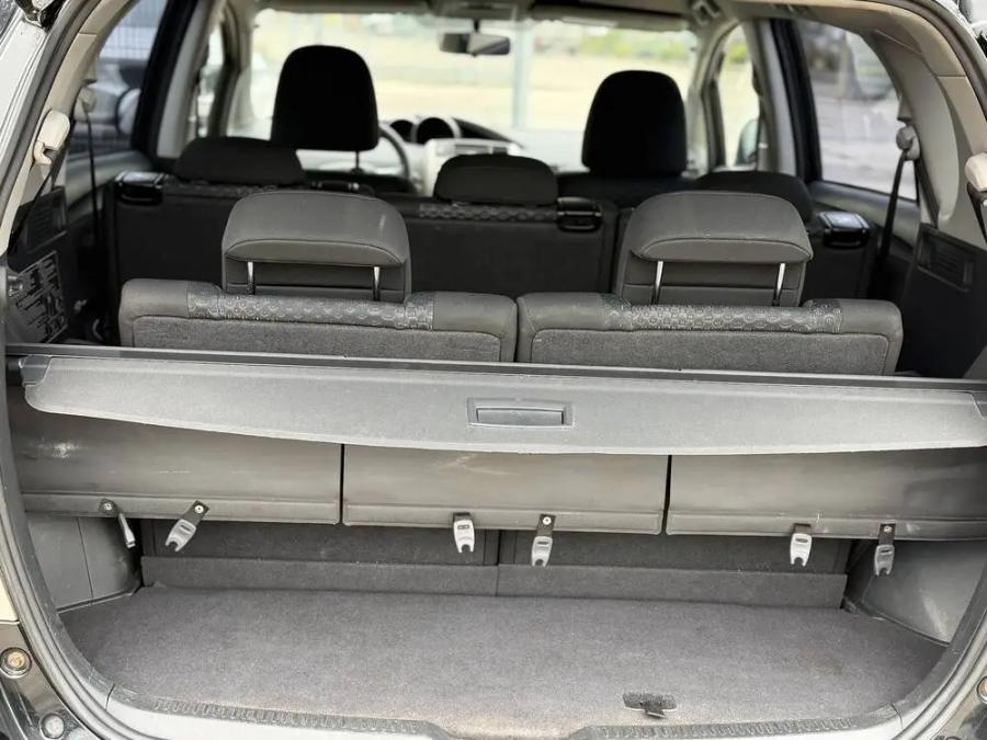 Melns Toyota Verso 2010 Rīga, ar dzinēja tilpumu 2.20 L un nobraukumu 230 tūkst. km par 4650 €, foto 15 vietnē AUTOMOTO.COM.LV