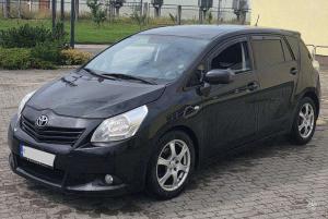 Black Toyota Verso 2010 in Vilnius, with an engine capacity of 2.00 L and mileage of 199 thousand km for 3650 €, photo  on AUTOMOTO.COM.LV