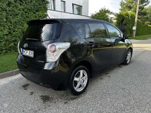 Black Toyota Verso 2010 in Vilnius, with an engine capacity of 2.00 L and mileage of 280 thousand km for 2500 €, photo 6 on AUTOMOTO.COM.LV