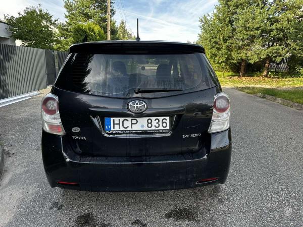 Toyota Verso 2010 in Vilnius on AUTOMOTO.COM.LV Black Toyota Verso 2010 in Vilnius, with an engine capacity of 2.00 L and mileage of 280 thousand km for 2500 €, photo 7 on AUTOMOTO.COM.LV