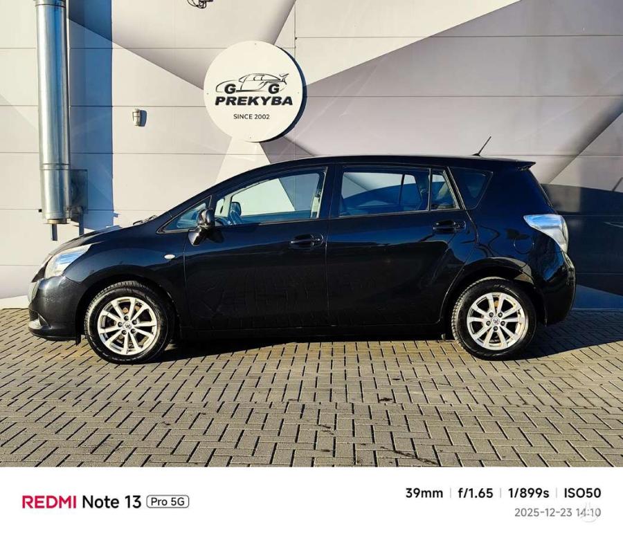 Melns Toyota Verso 2011 Kauņa, ar dzinēja tilpumu 1.80 L un nobraukumu 123 tūkst. km par 6450 €, foto 6 vietnē AUTOMOTO.COM.LV