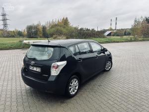 Melns Toyota Verso 2011 Kauņa, ar dzinēja tilpumu 2.00 L un nobraukumu 298 tūkst. km par 3750 €, foto 4 vietnē AUTOMOTO.COM.LV